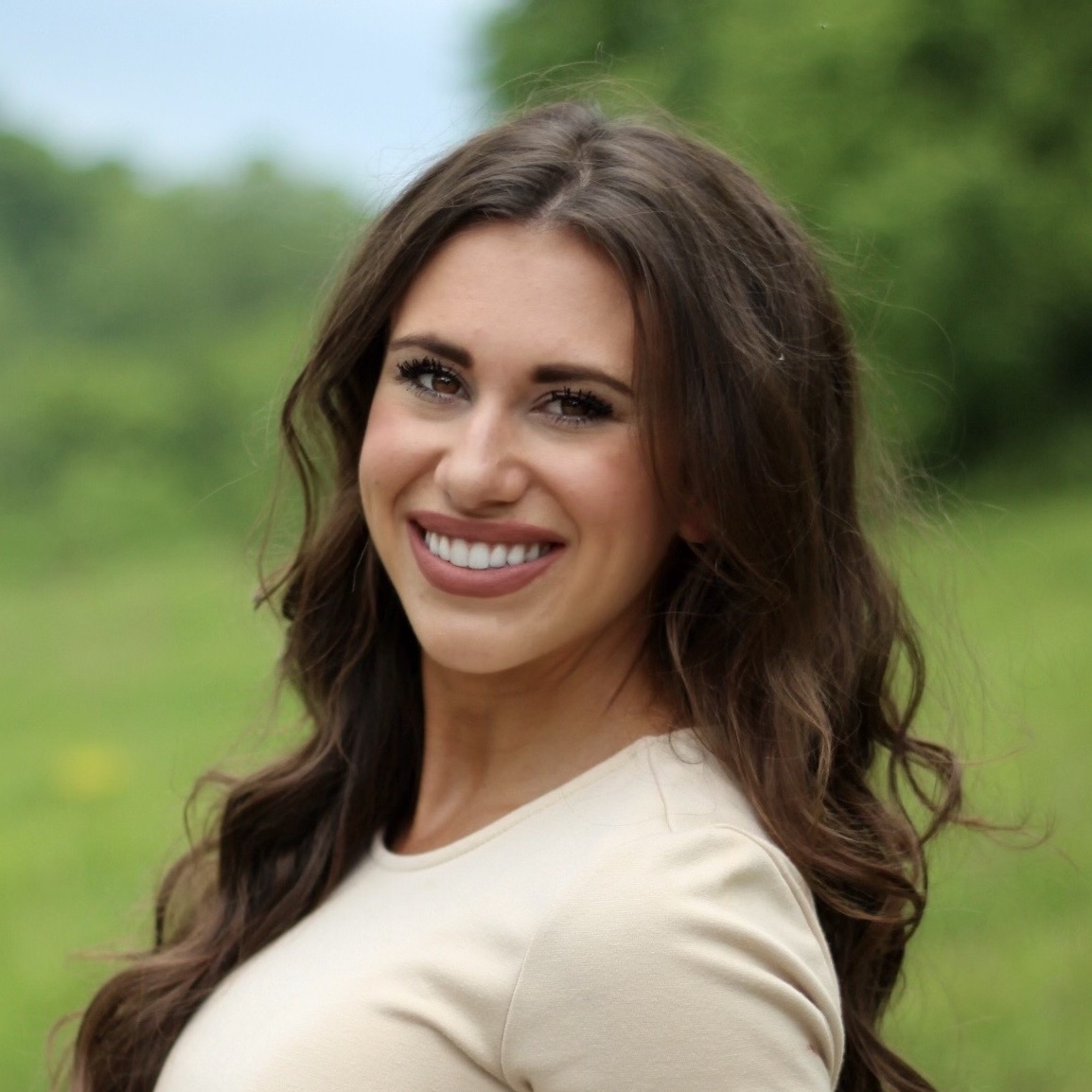 Stephanie Albert's Instagram, Twitter & Facebook on IDCrawl